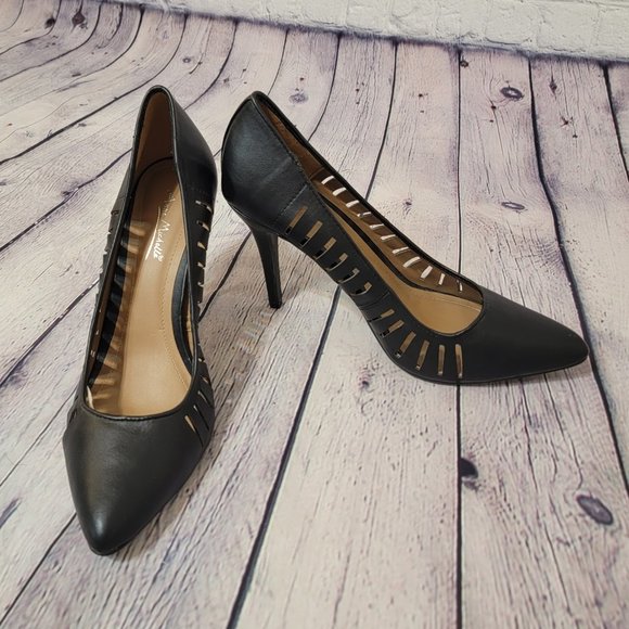 Anne Michelle | Shoes | Anne Michelle Black Pumps Sz | Poshmark
